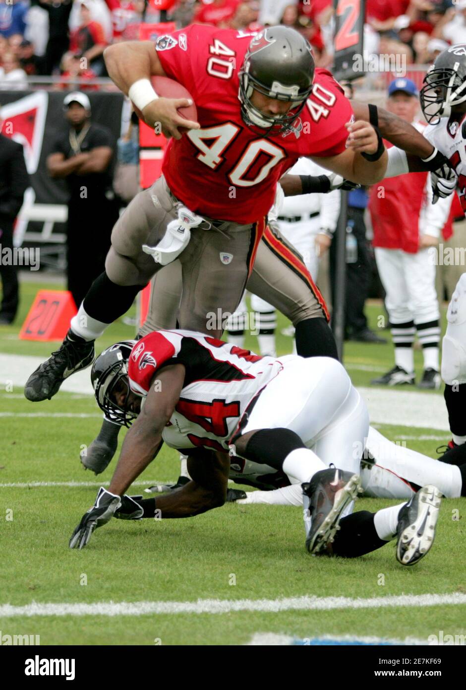 Tampa bay buccaneers fullback mike hi-res stock photography and images ...