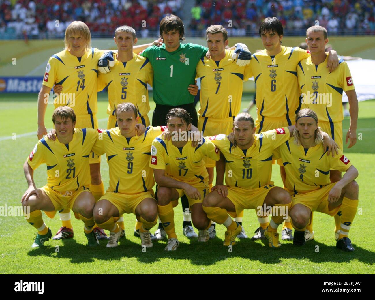 Ukraine national football team pose hi-res stock photography and images ...