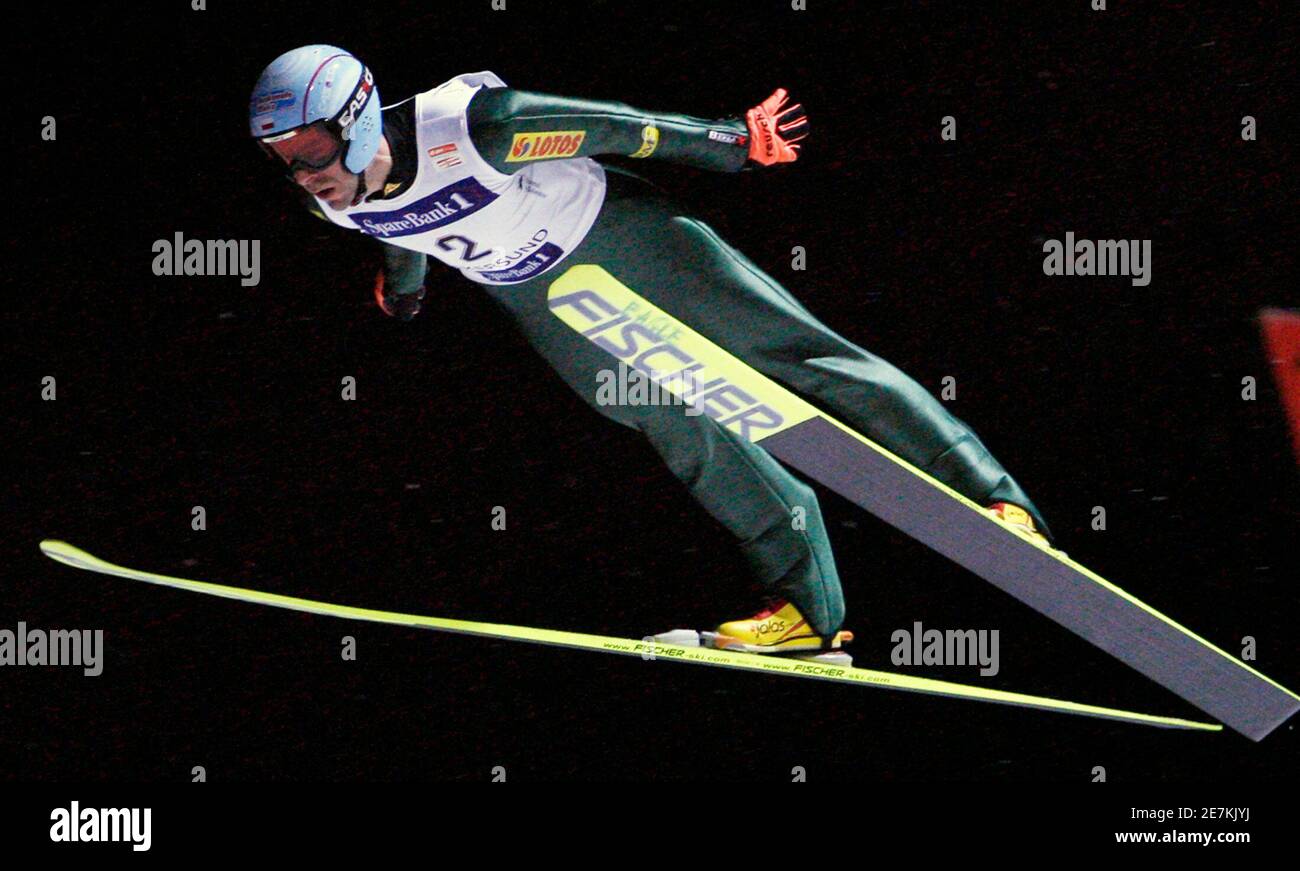 Fis ski flying world cup hi-res stock photography and images - Alamy