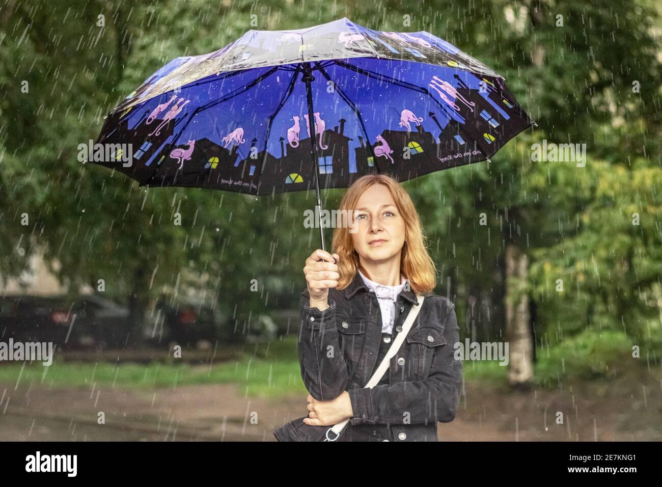 Beautiful woman face under rain hi-res stock photography and images - Alamy