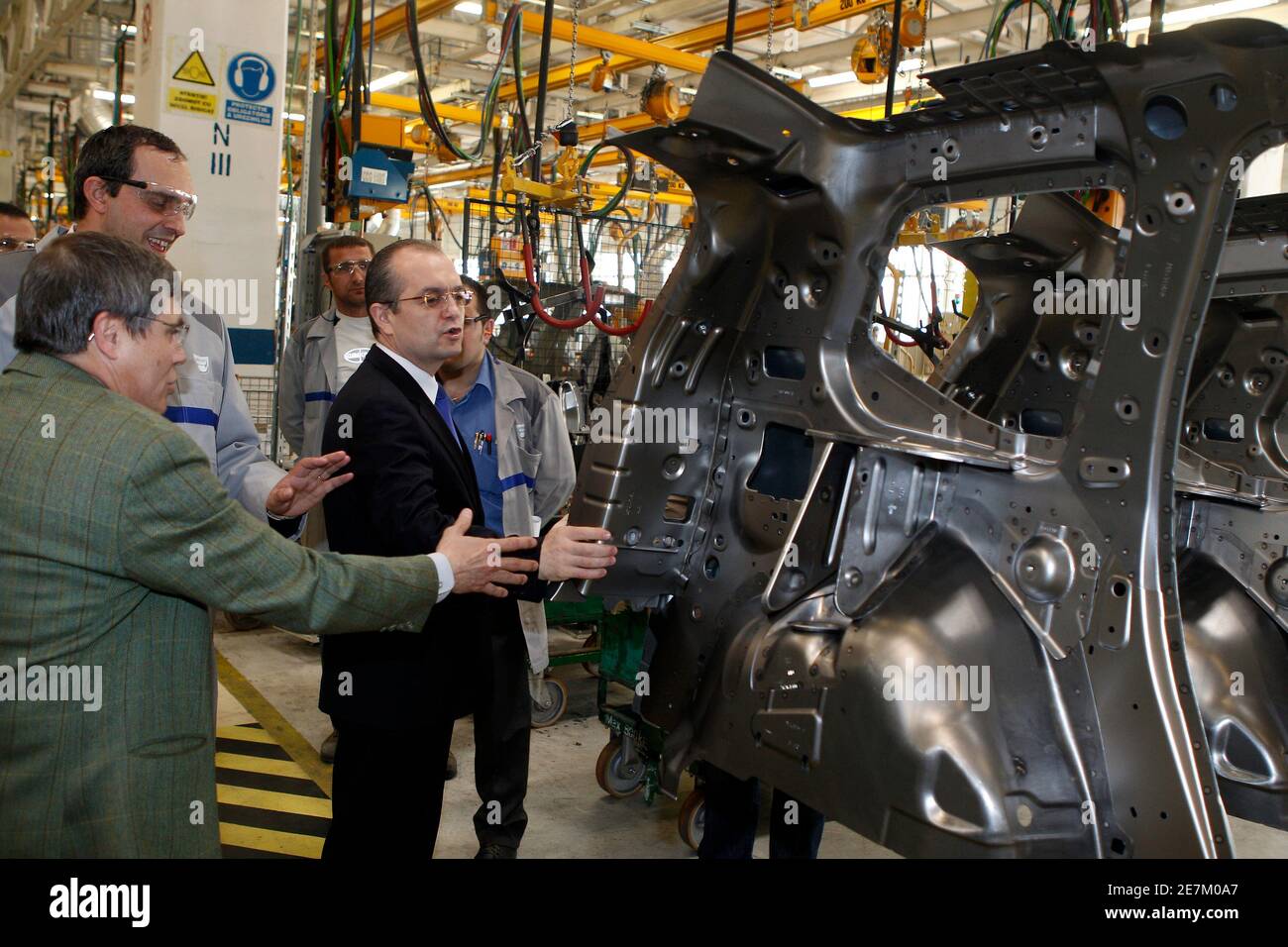 Dacia factory hi-res stock photography and images - Alamy