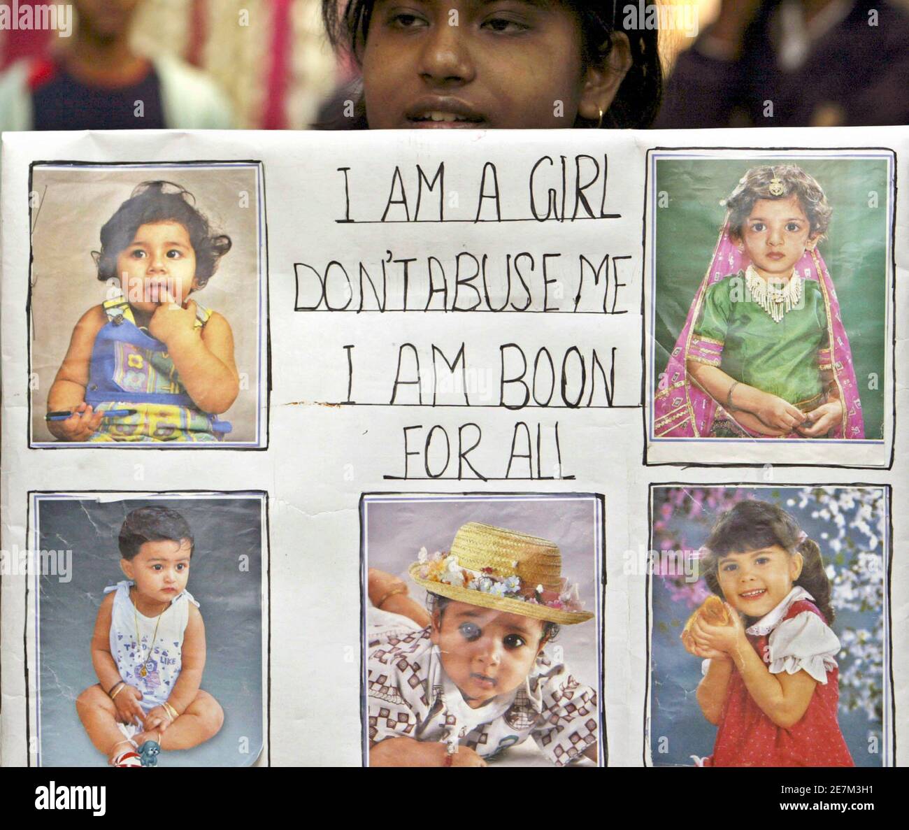 India protest child labour hi-res stock photography and images - Alamy