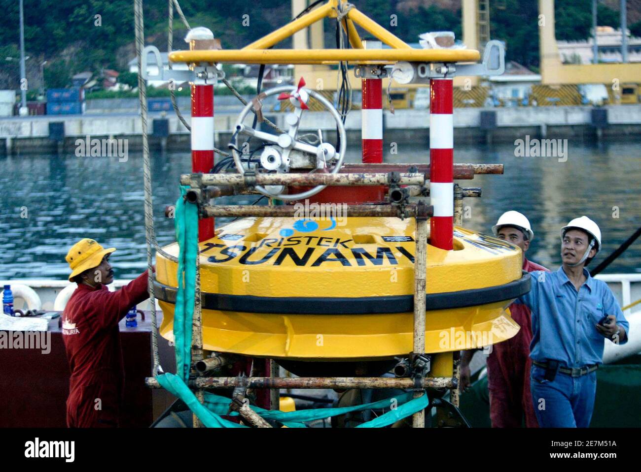 Tsunami buoy warning system hi-res stock photography and images - Alamy