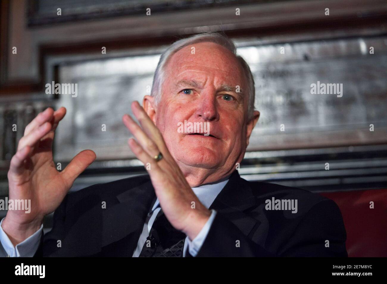 Intel chairman craig barrett hi-res stock photography and images - Alamy