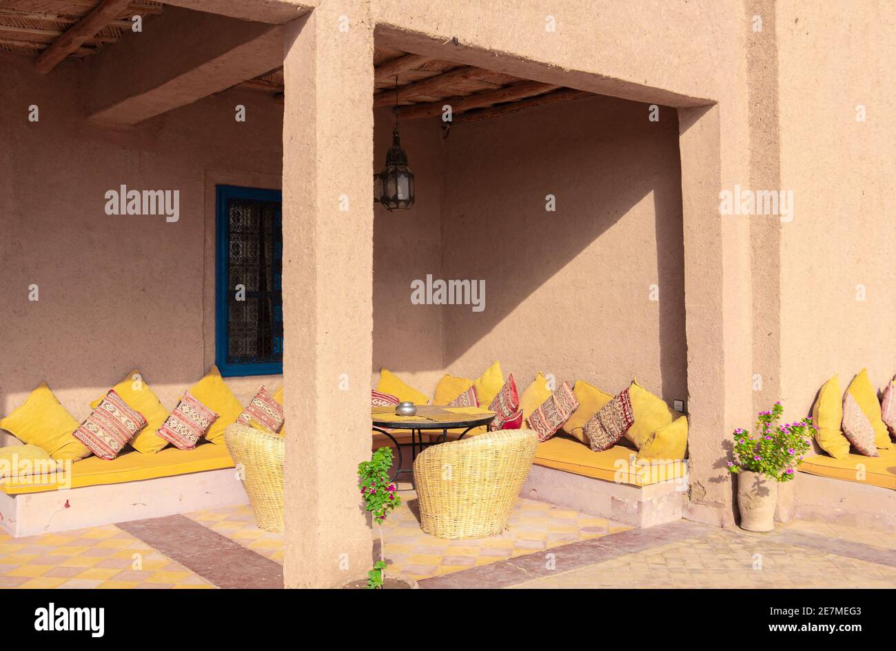 Muslim medieval construction hi-res stock photography and images - Alamy