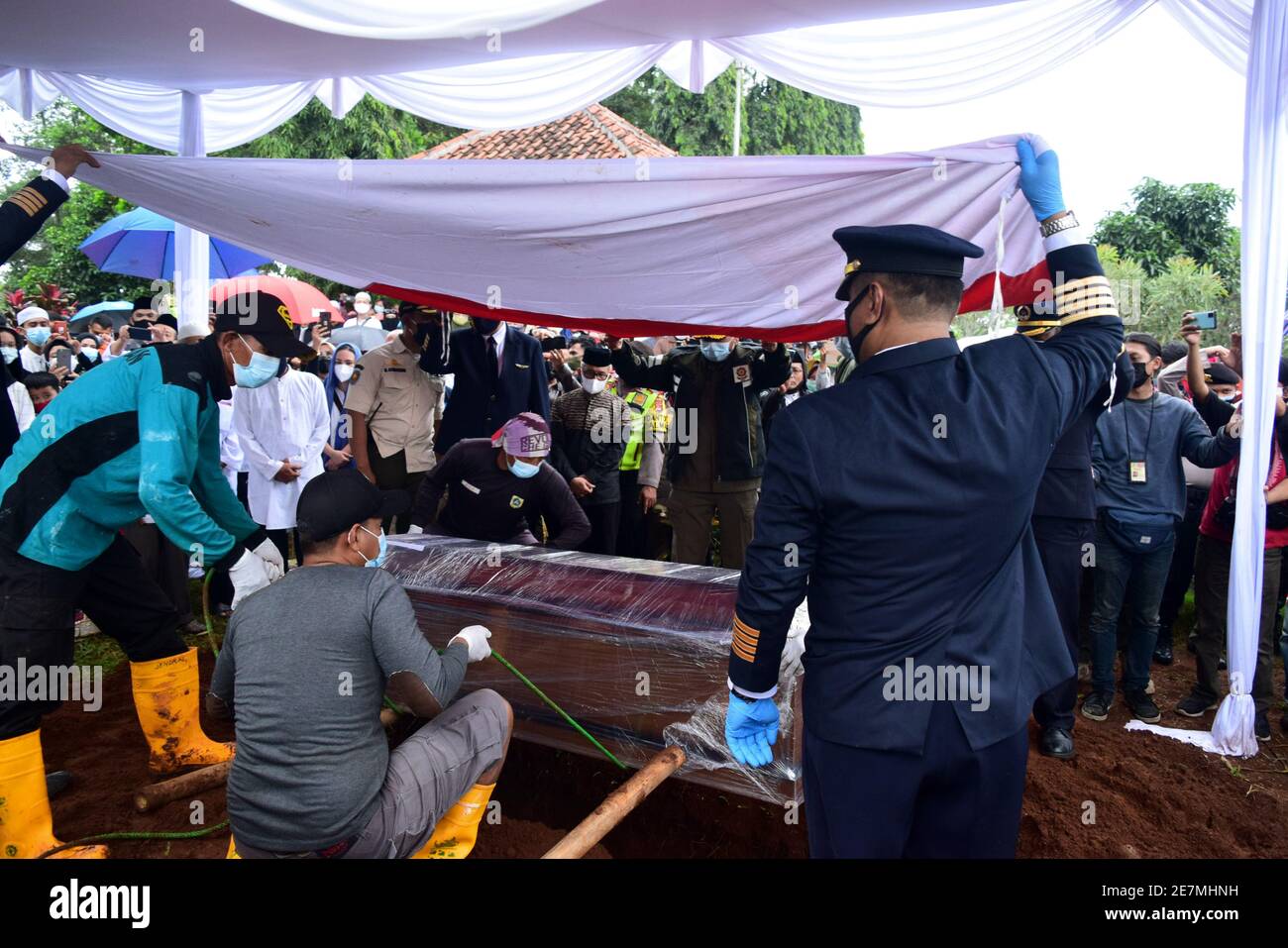 Funeral for pilot Capt Afwan, a victim of the Sriwijaya Air flight ...