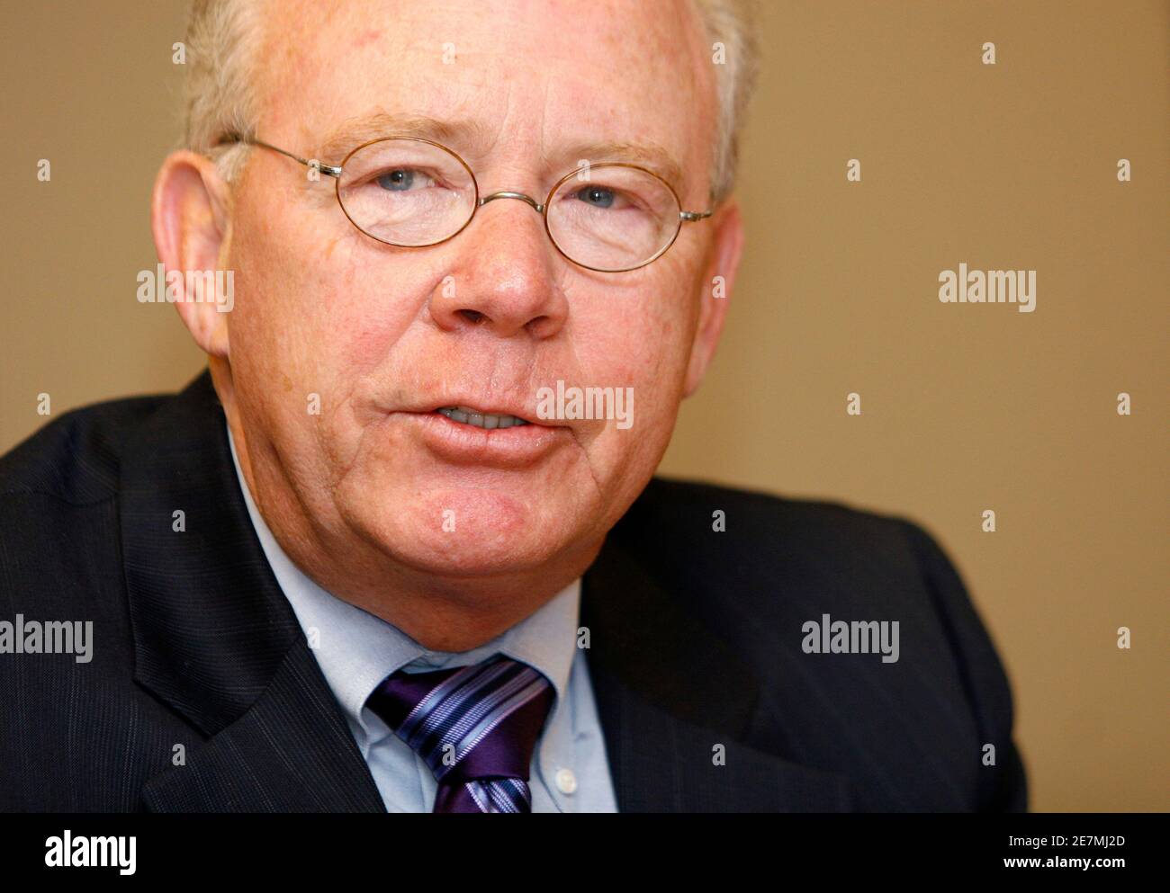 Richard bond hi-res stock photography and images - Alamy