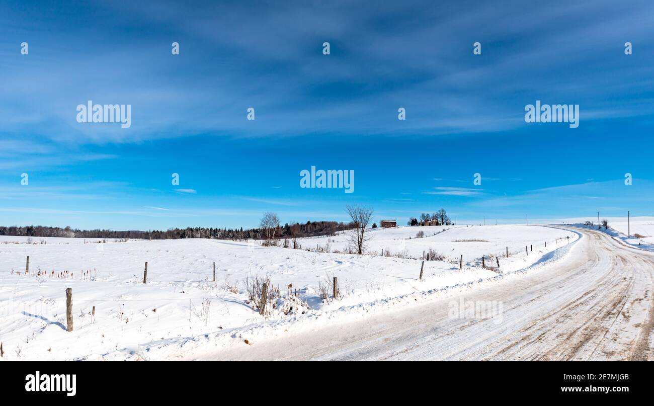 Rural quebec winter hi-res stock photography and images - Alamy