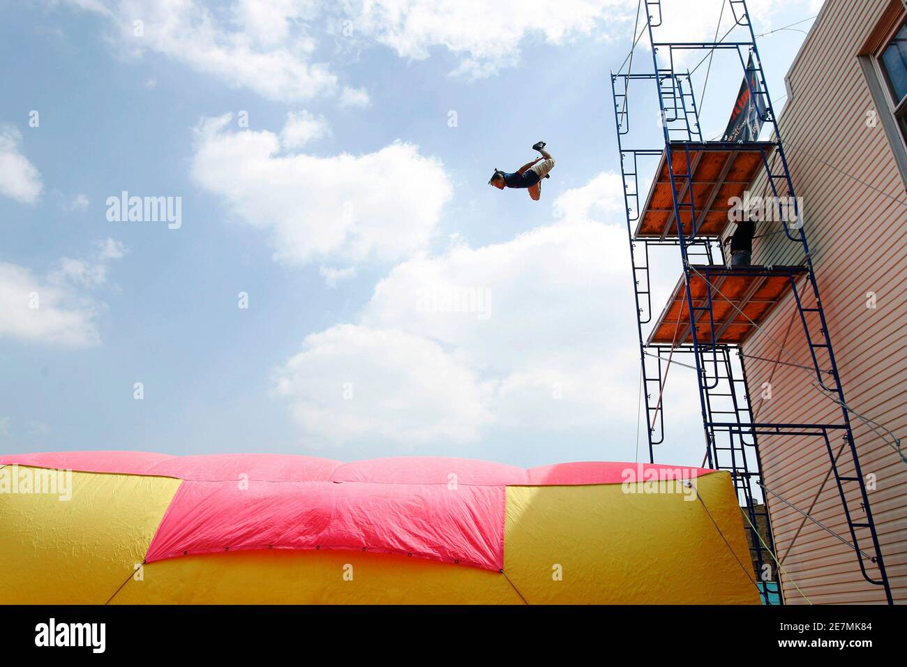 Stunt coordinator hi-res stock photography and images - Alamy