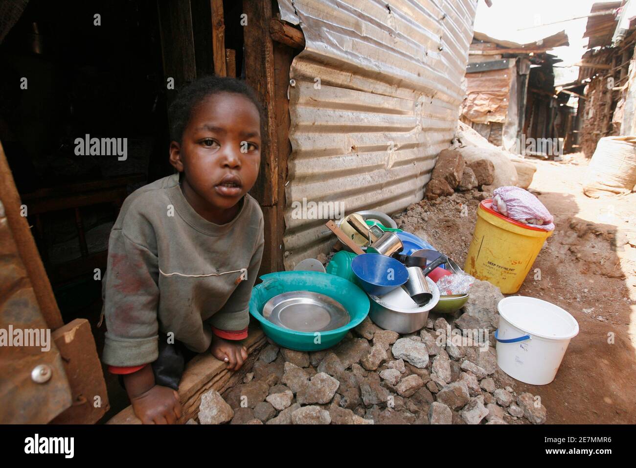 Kenya poverty child slum hi-res stock photography and images - Alamy