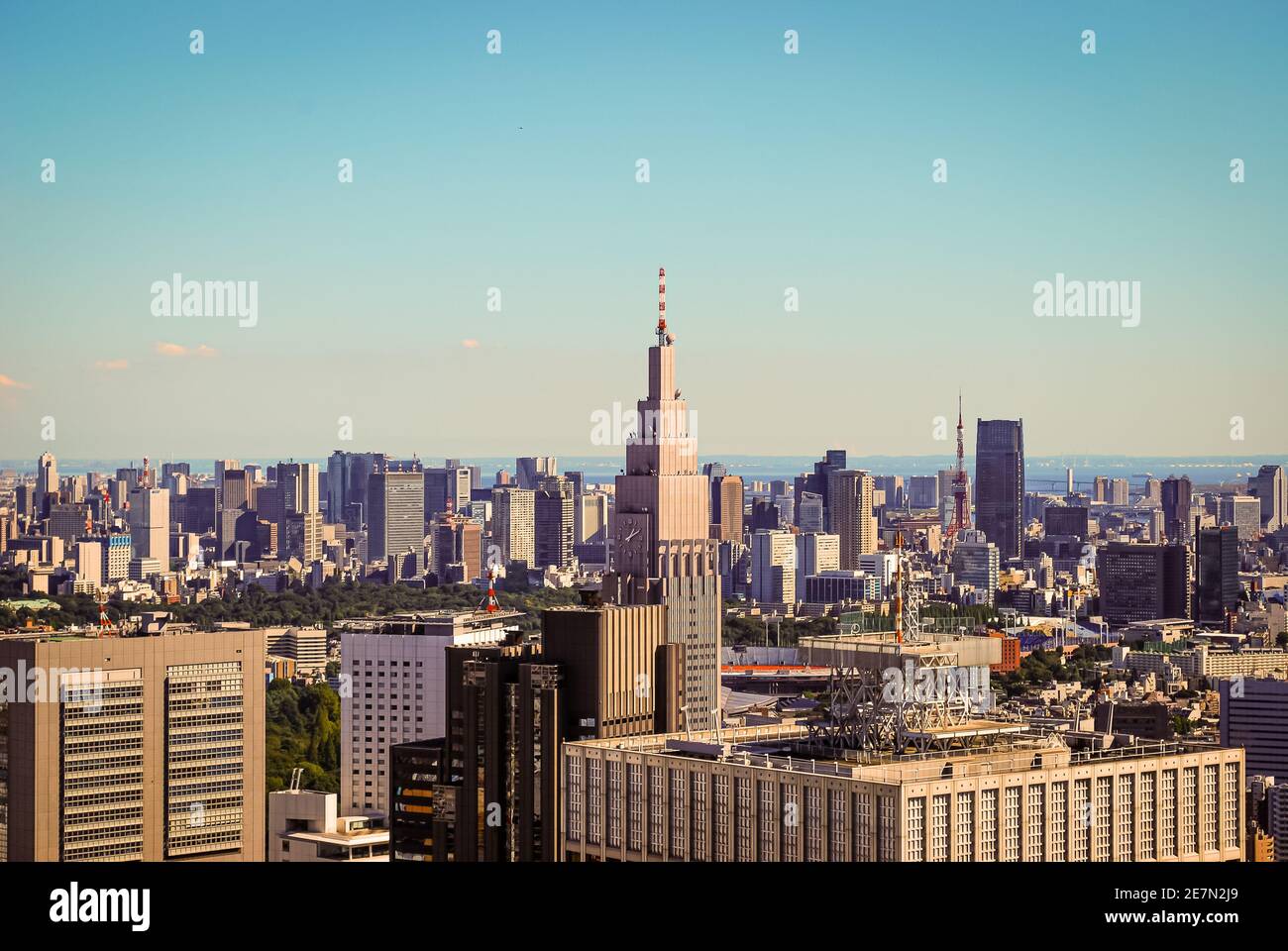 Skyline japan hi-res stock photography and images - Alamy