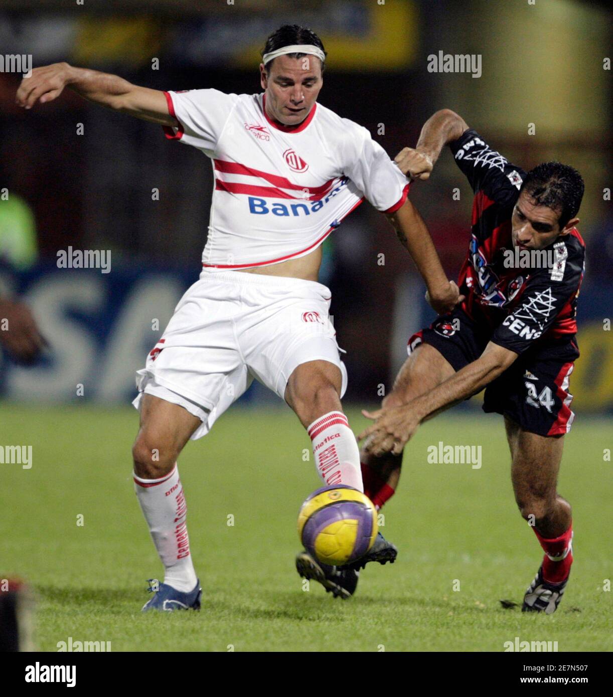 Soccer match ariel hi-res stock photography and images - Alamy