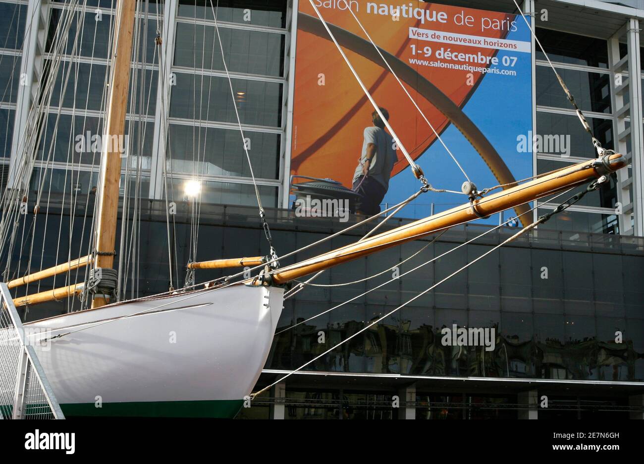 Salon nautique de paris hi-res stock photography and images - Alamy
