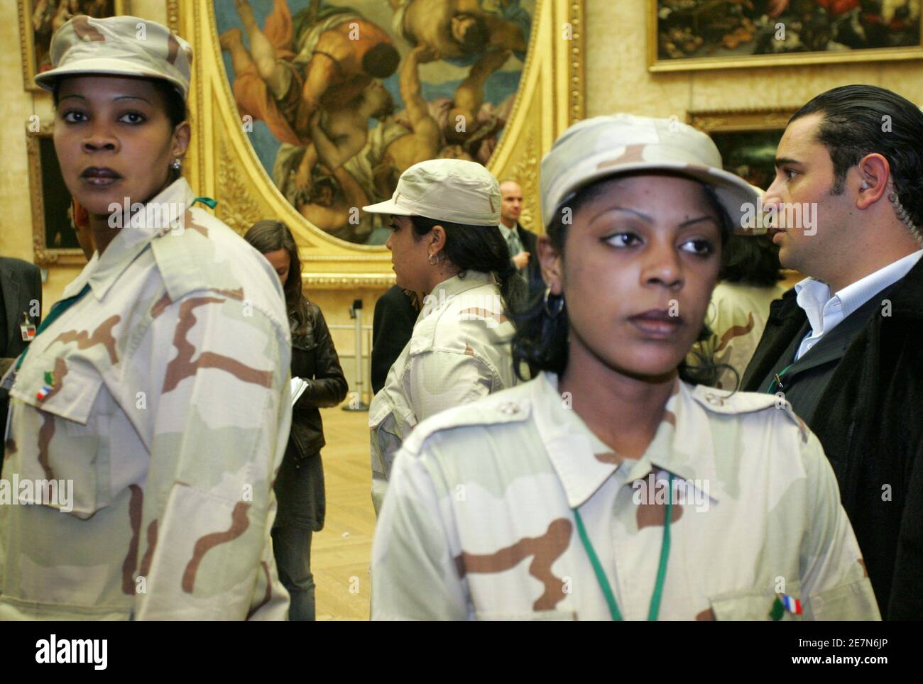 Muammar gaddafi female bodyguards hi-res stock photography and images ...