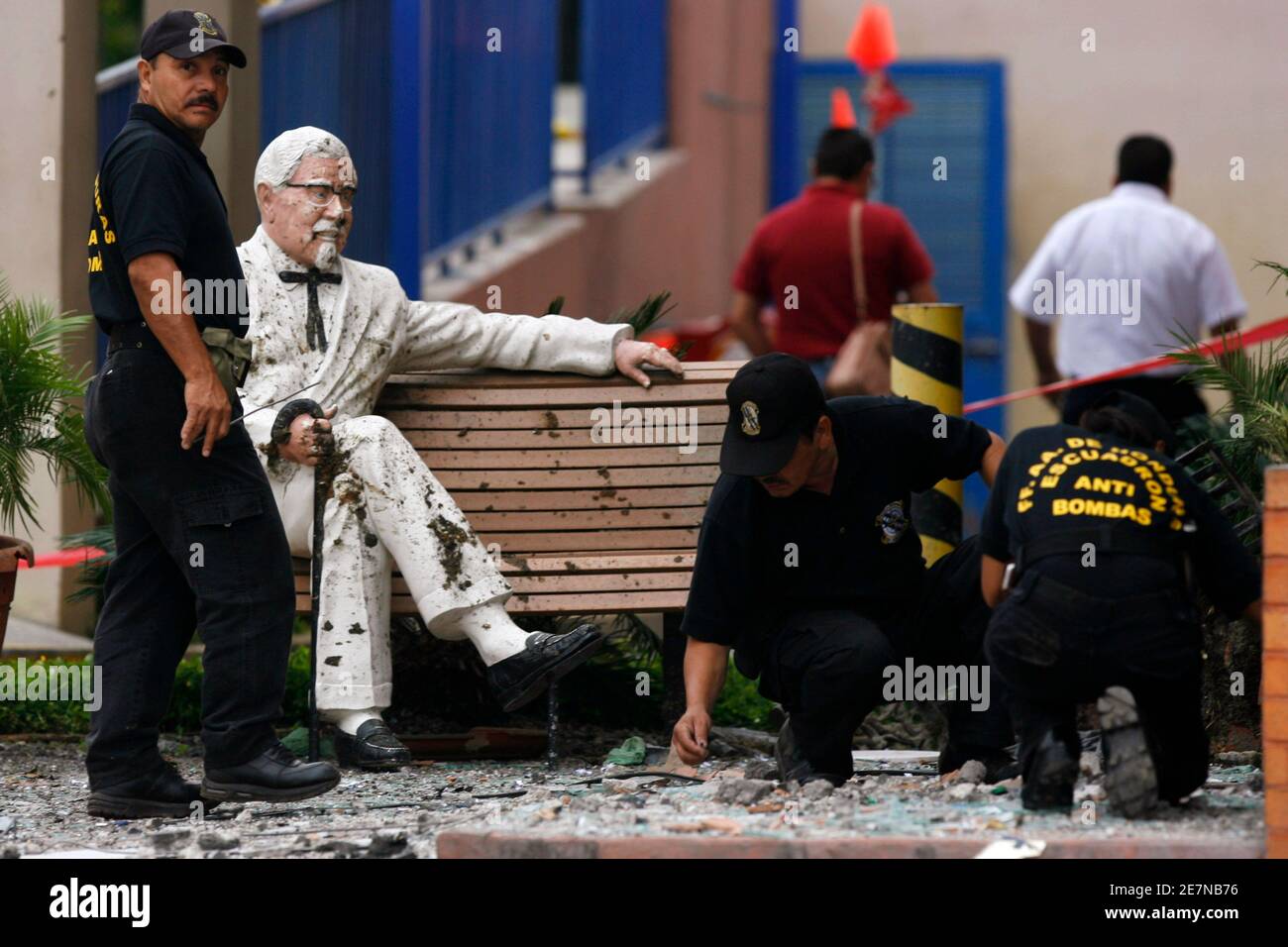 A kfc restaurant hi-res stock photography and images - Alamy