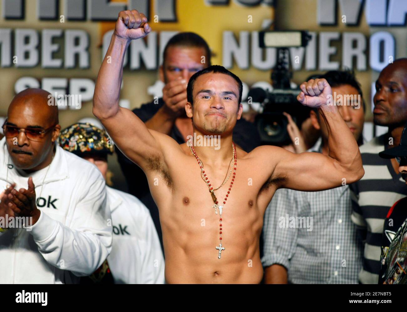 Scale boxer hi-res stock photography and images - Alamy