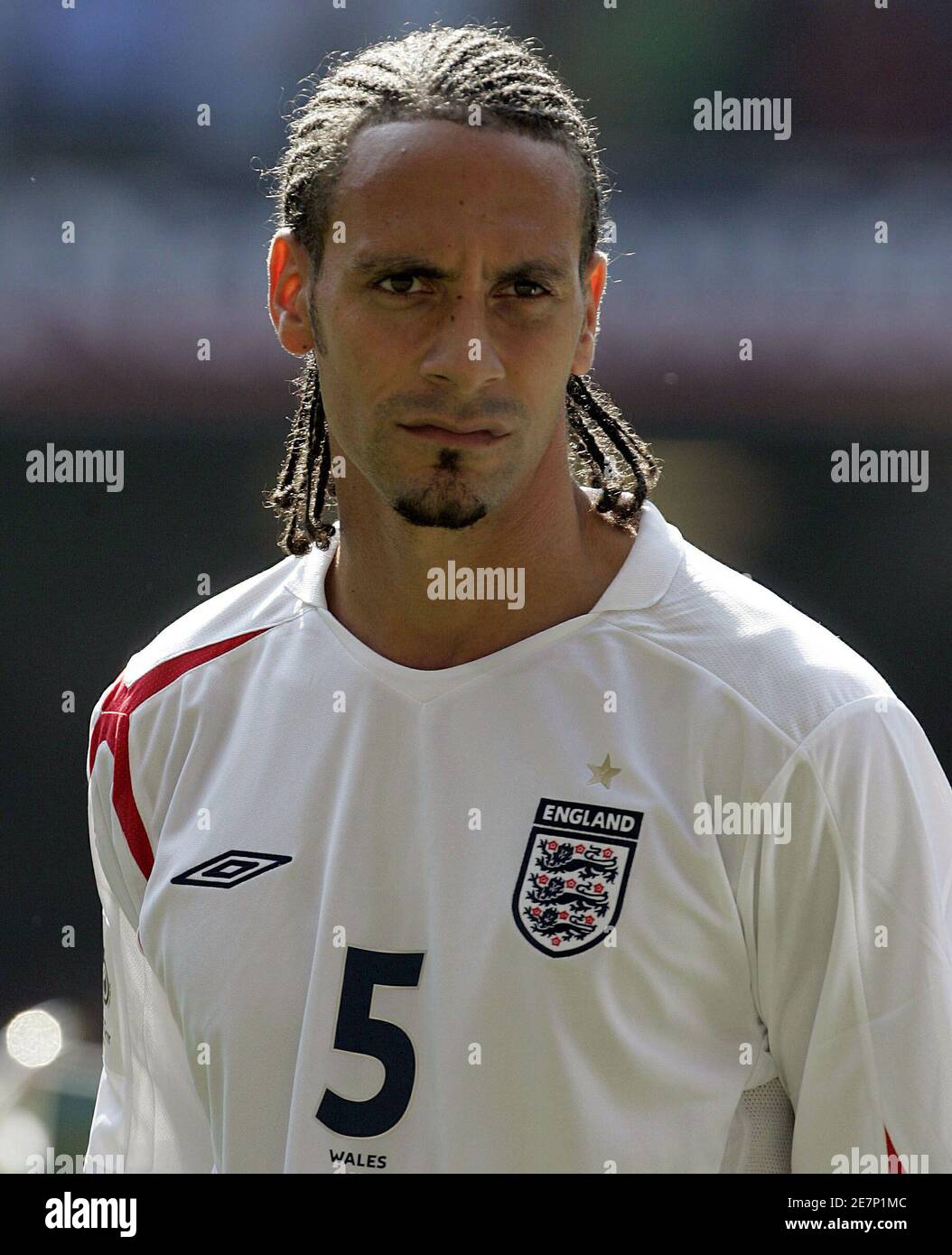 England rio ferdinand hi-res stock photography and images - Alamy