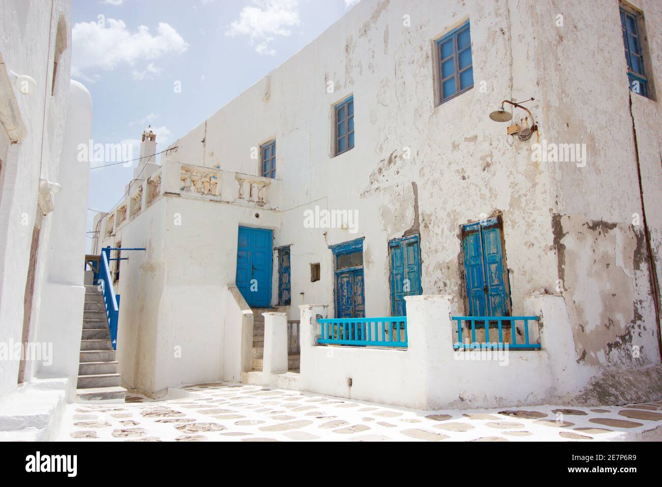Whitewashed buildings on the island of Mykonos Stock Photo - Alamy