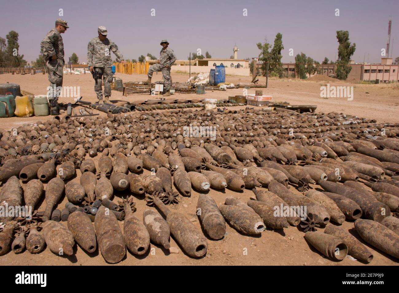 High Explosive Mortar High Resolution Stock Photography and Images - Alamy