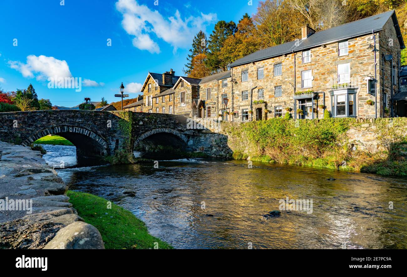 The River Glaslyn, flowing through Beddgelert, Gwynedd, North Wales ...