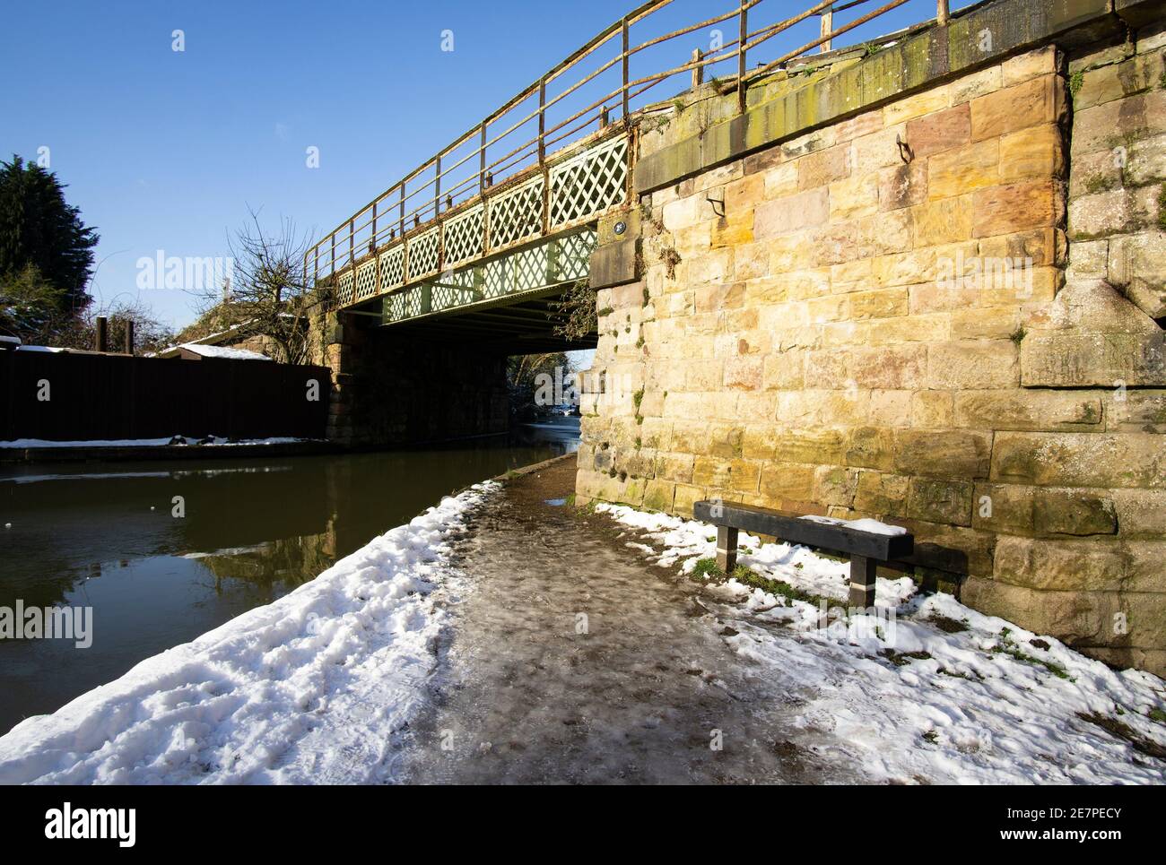 Taking over the canal towpath hi-res stock photography and images - Alamy