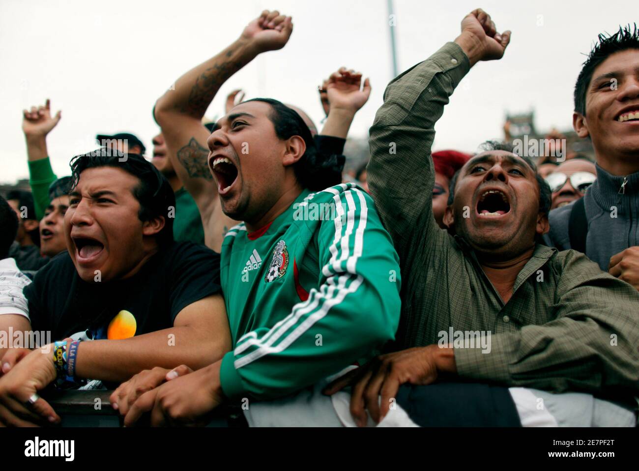 Fans Celebrate Mexico High Resolution Stock Photography and Images - Alamy
