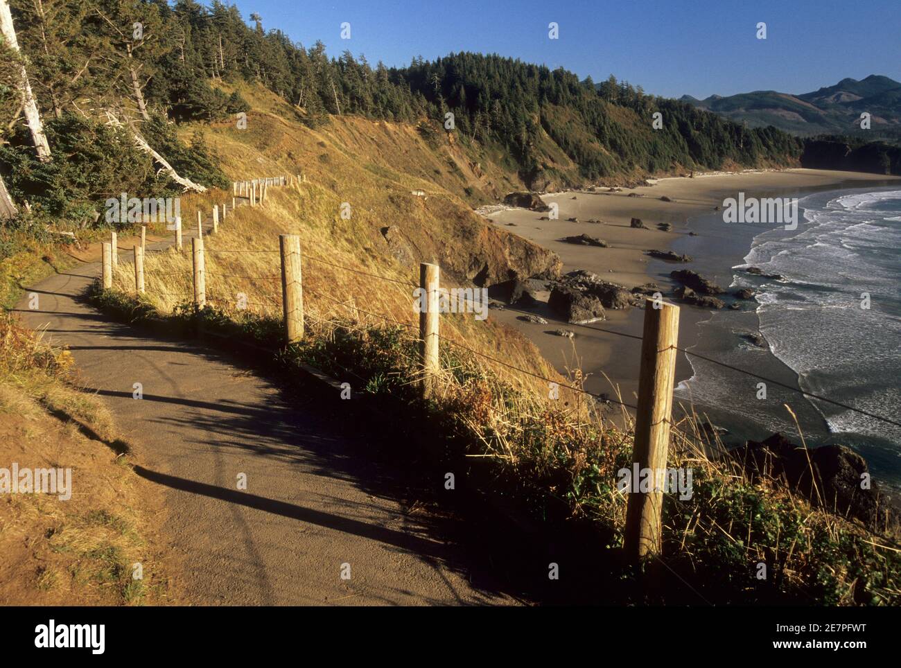 Lewis and clark oregon trail hi-res stock photography and images - Alamy