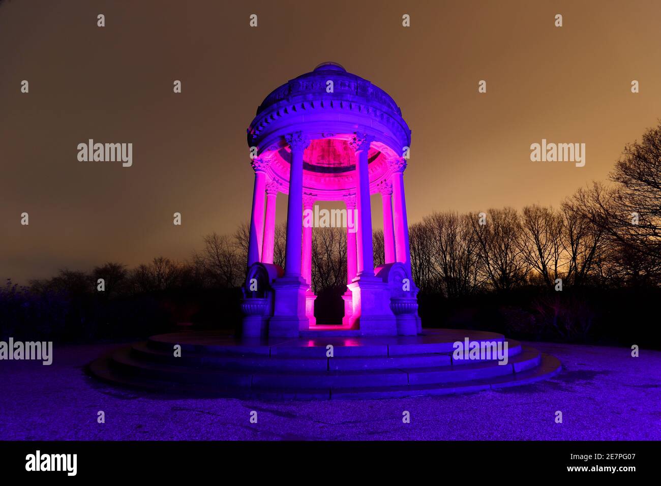 Folly in leeds hi-res stock photography and images - Alamy