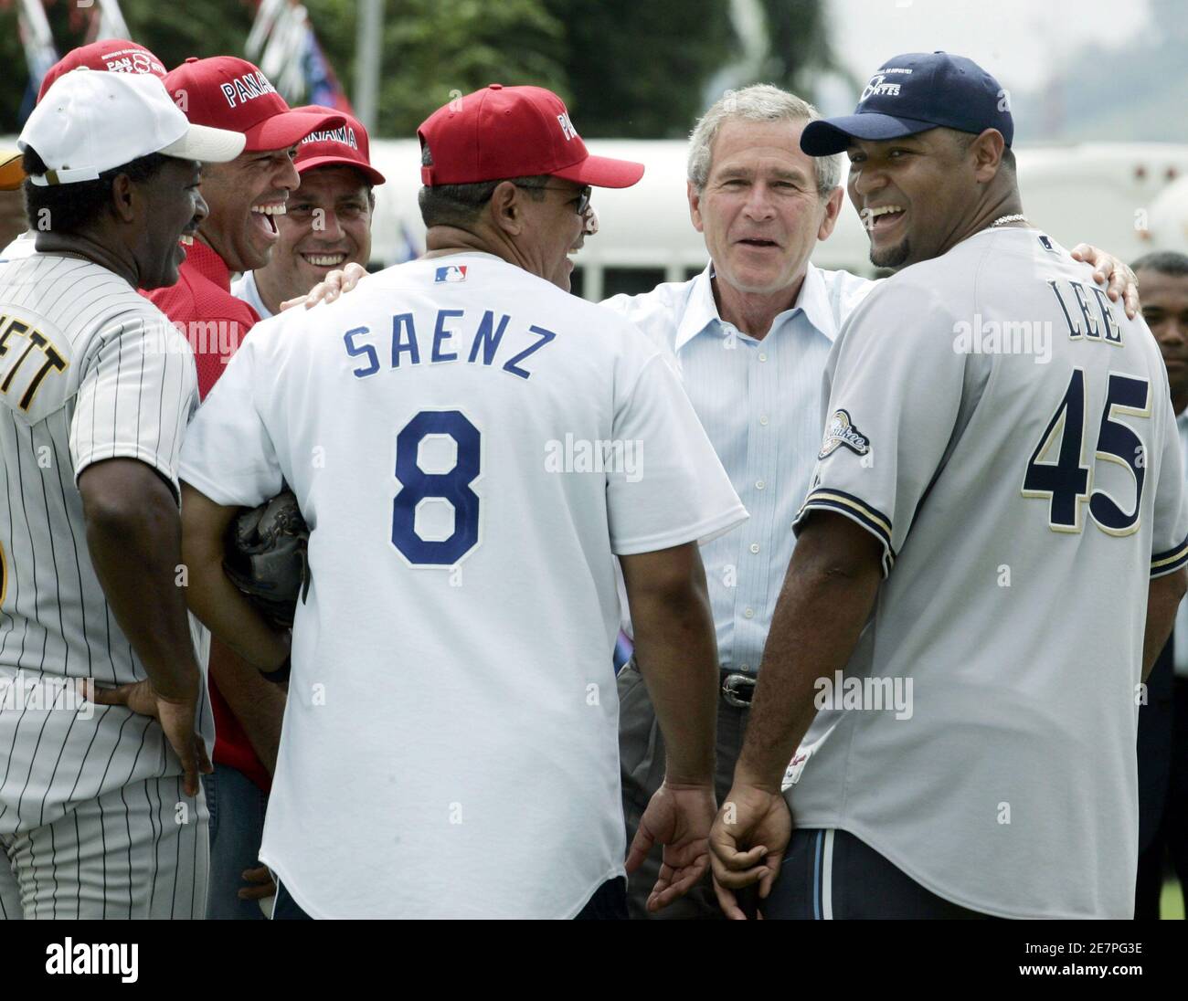 George bush panama hi-res stock photography and images - Alamy