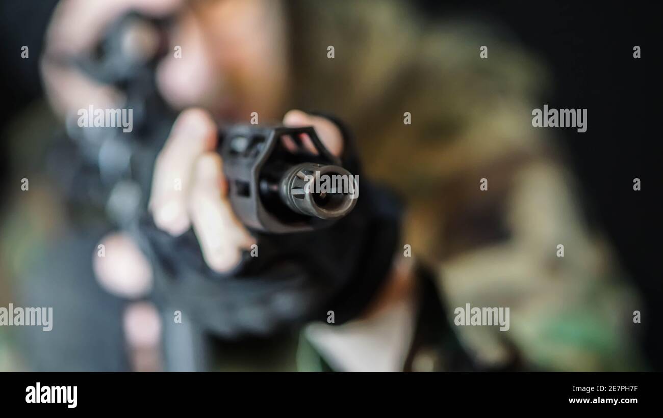Military uniform rifle training hi-res stock photography and images - Alamy
