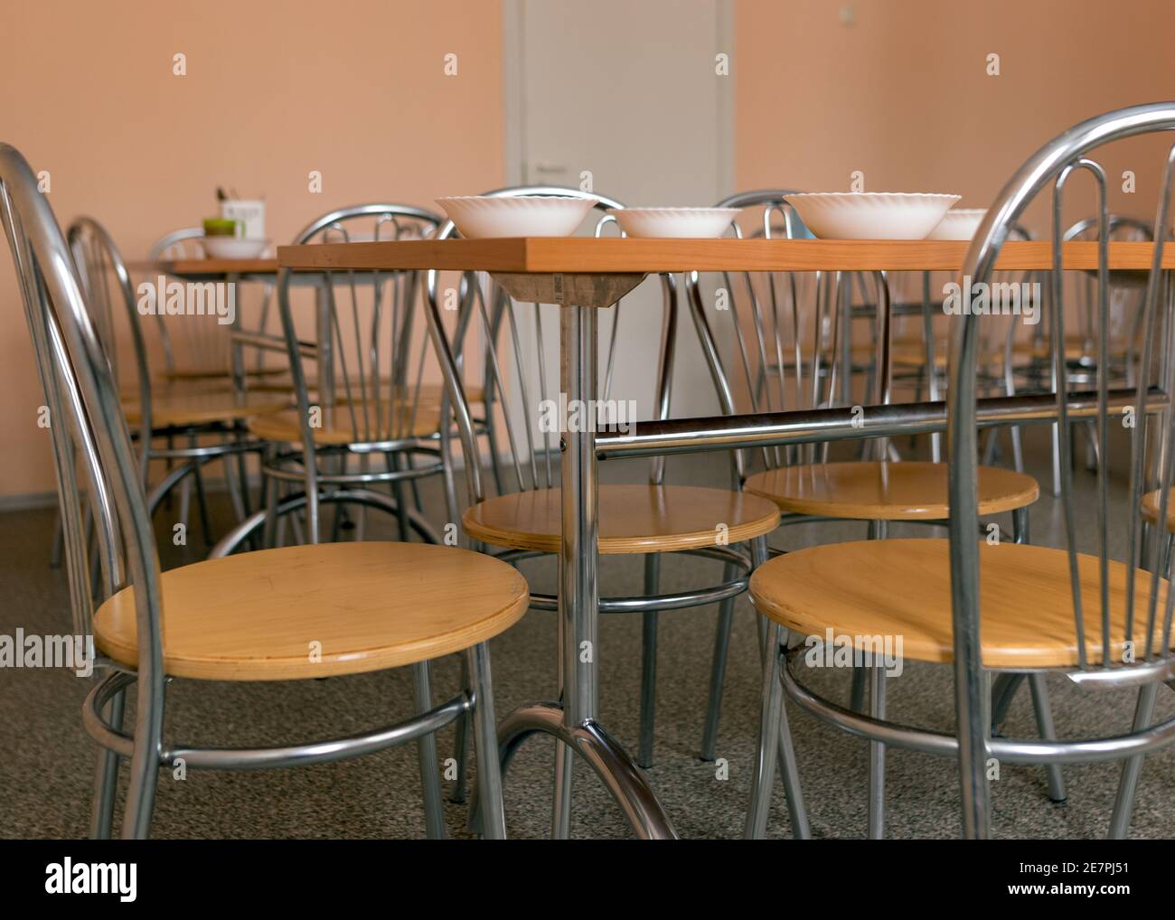School lunch room table hi-res stock photography and images - Alamy