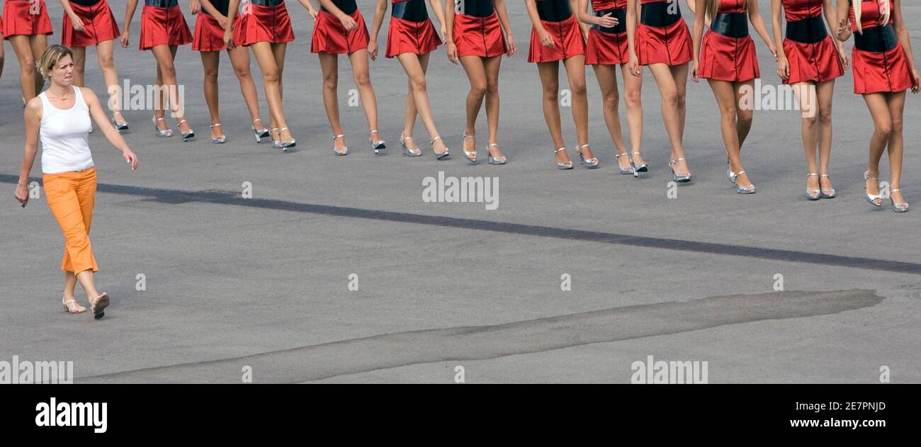 F1 grid walk hi-res stock photography and images - Alamy