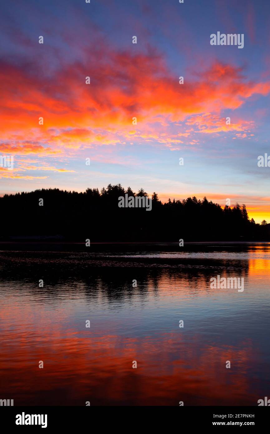 Siletz Bay sunrise, Siletz Bay Park, Lincoln City, Oregon Stock Photo ...