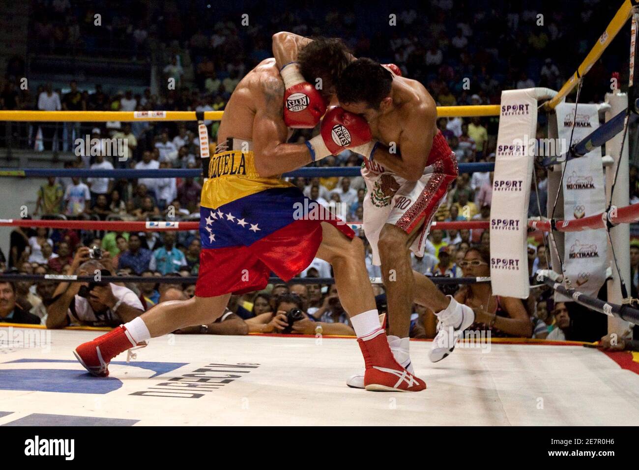 Valero boxing hi-res stock photography and images - Alamy