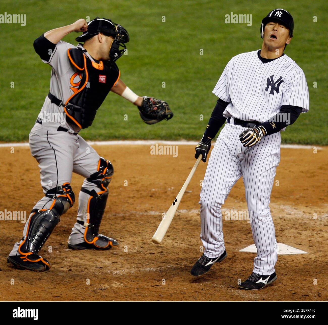 Umpire phil cuzzi new york hi-res stock photography and images - Alamy