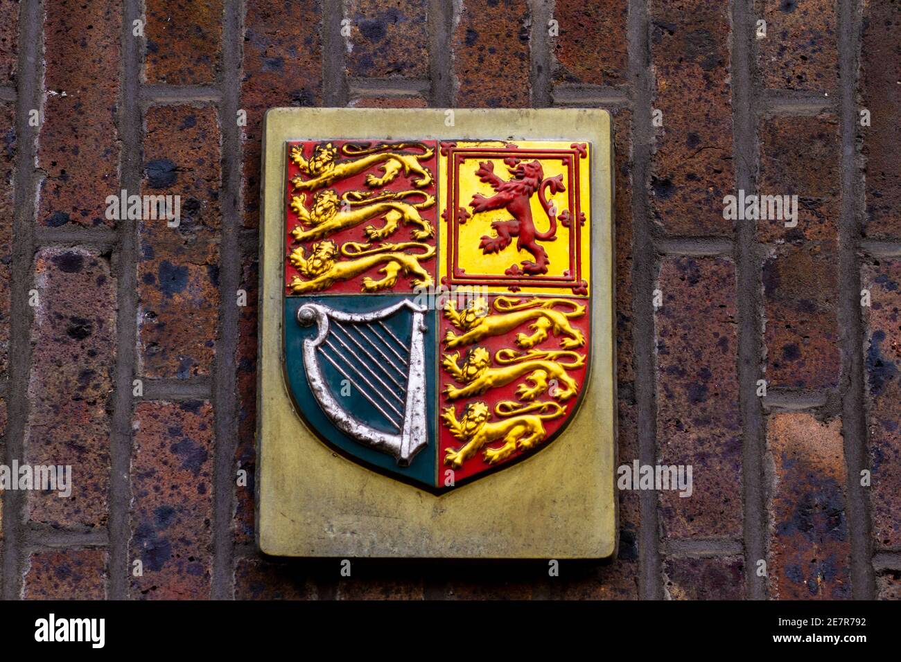 Shield of the Royal Arms of the United Kingdom showcasing the Irish ...