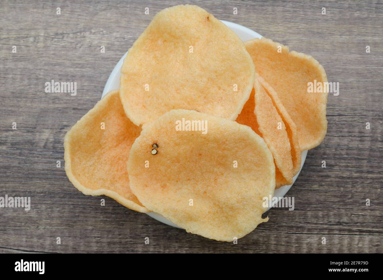 Shrimp rice cracker hi-res stock photography and images - Alamy