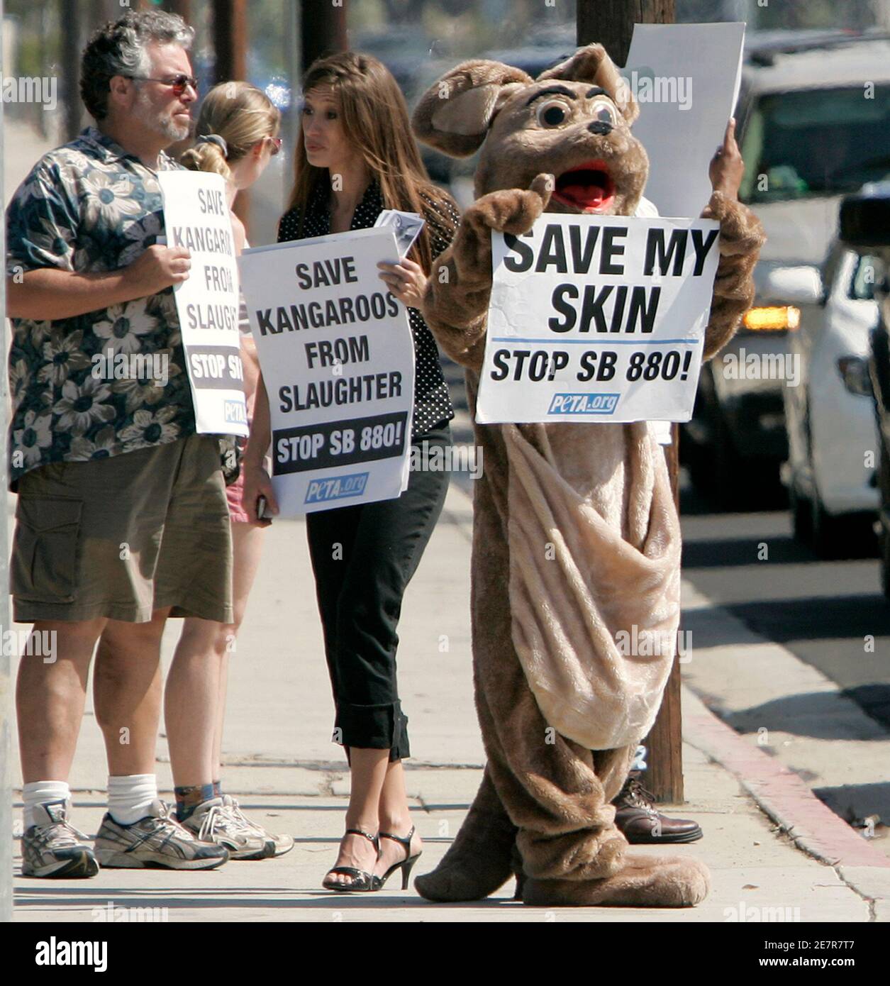 800 costume hi-res stock photography and images - Alamy