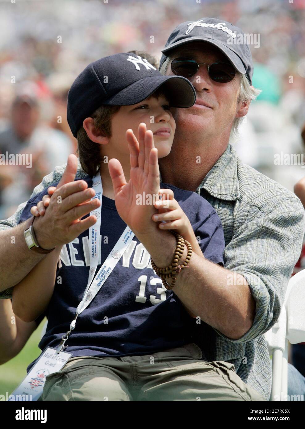 Richard gere and son homer hi-res stock photography and images - Alamy