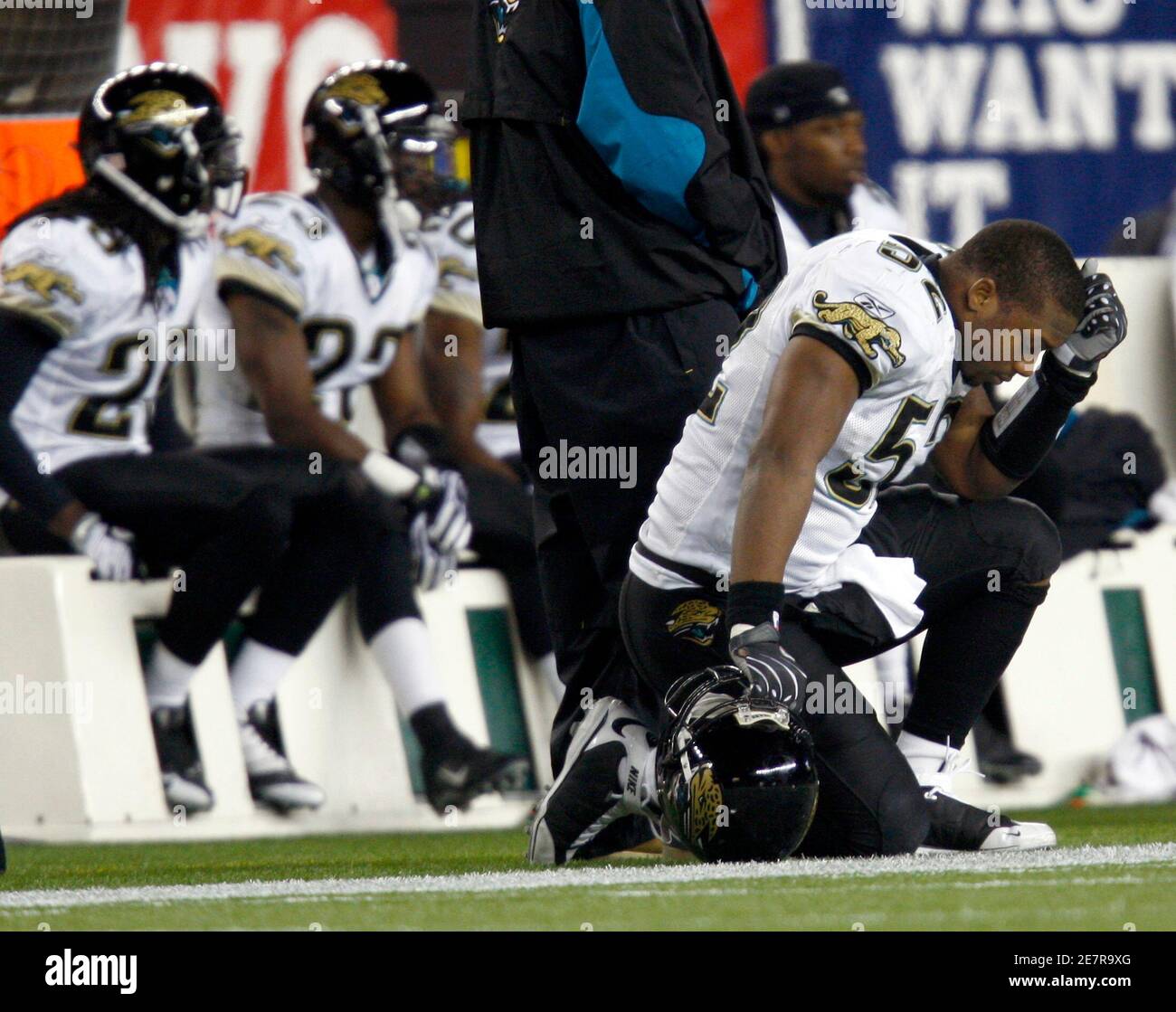 Daryl smith jaguars hi-res stock photography and images - Alamy