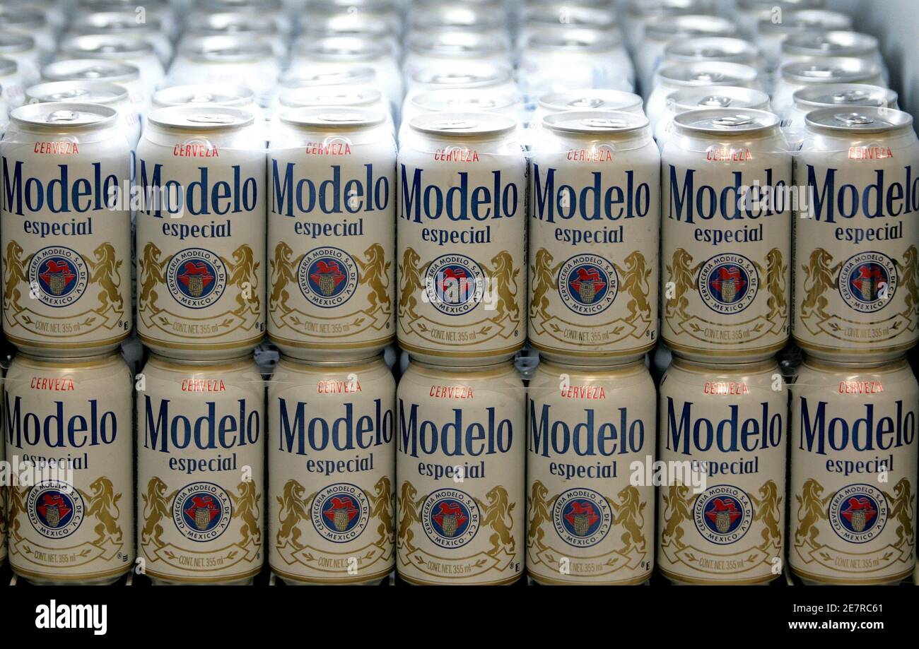 Modelo beer can hi-res stock photography and images - Alamy