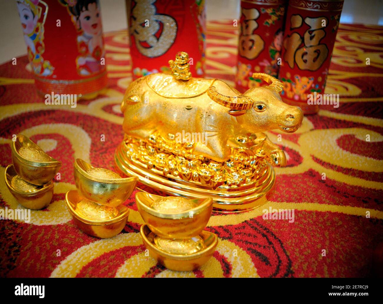 Golden ox hi-res stock photography and images - Alamy