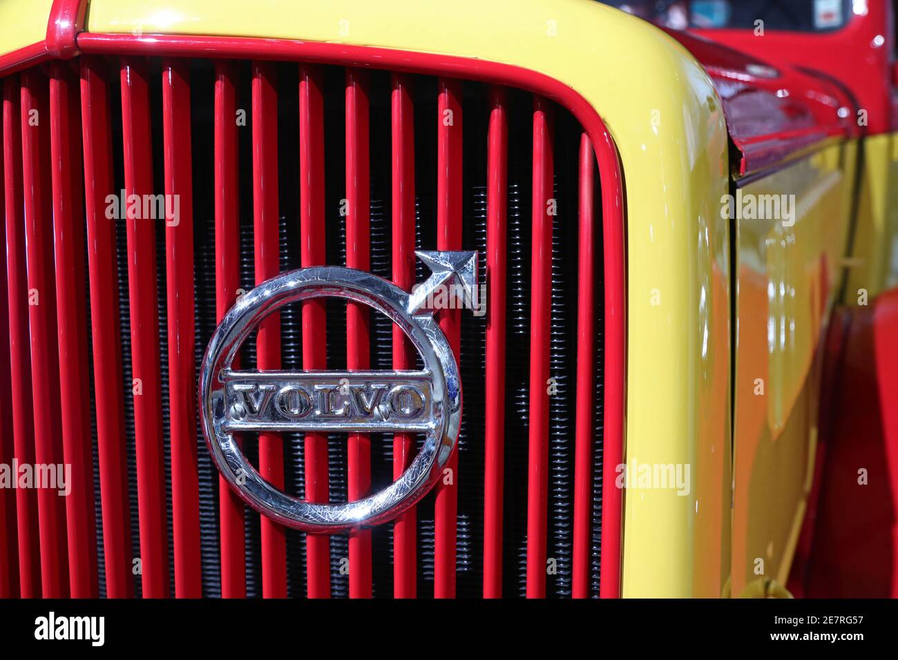 GÖTEBORG, SWEDEN- 26 JUNE 2019: Volvo LV290 (1941), tow truck, Volvo ...