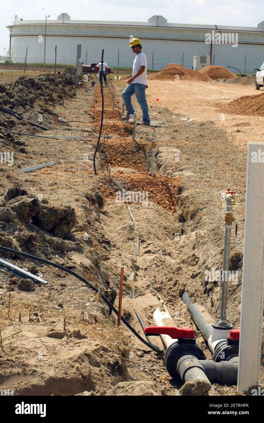 Fema workers katrina hi-res stock photography and images - Alamy