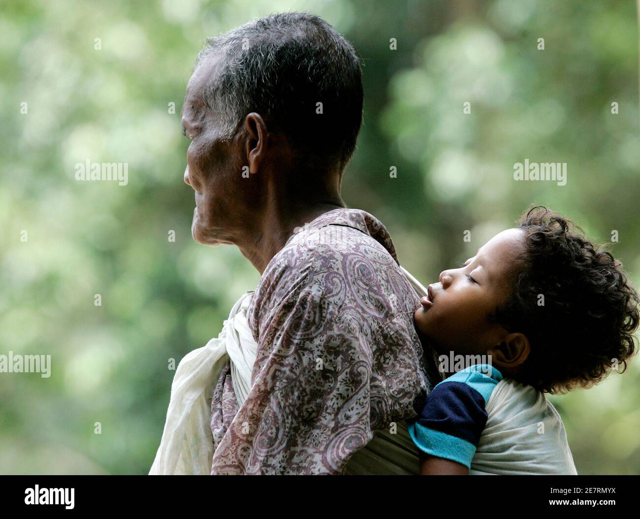 Jungle tribes person hi-res stock photography and images - Alamy