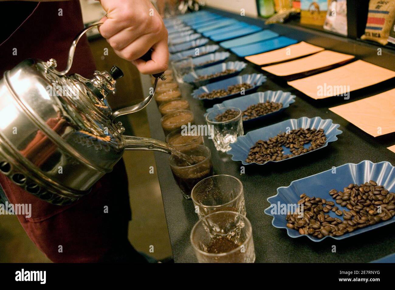 Blind taste test hi-res stock photography and images - Alamy