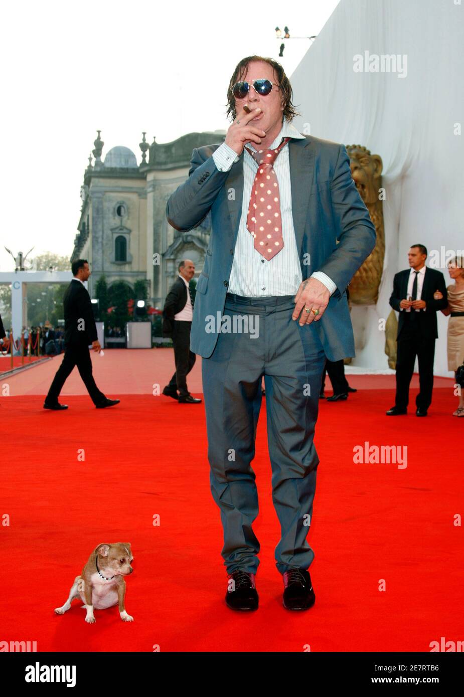 Mickey rourke wrestler hi-res stock photography and images - Alamy