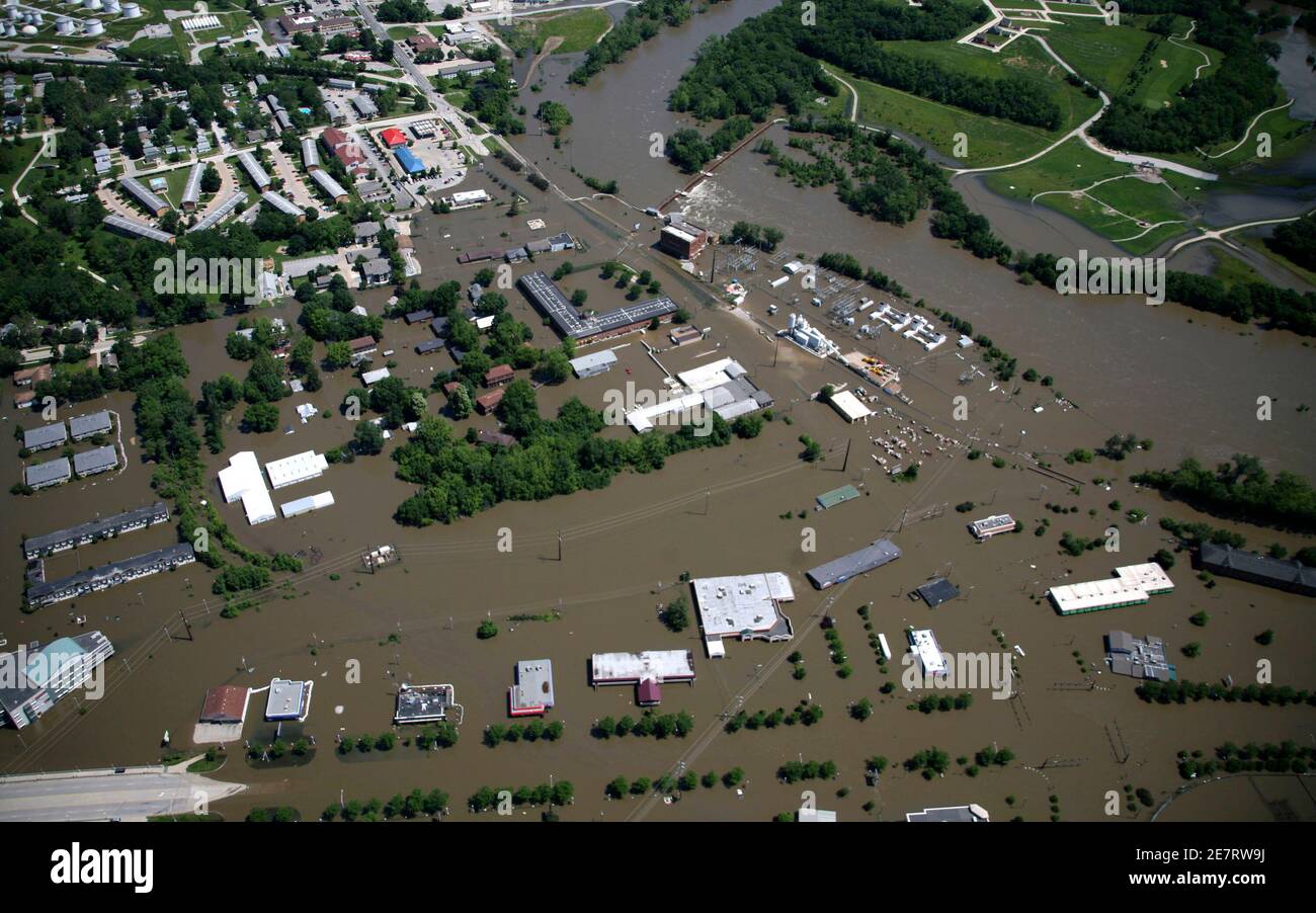 University of iowa and flooding hi-res stock photography and images - Alamy