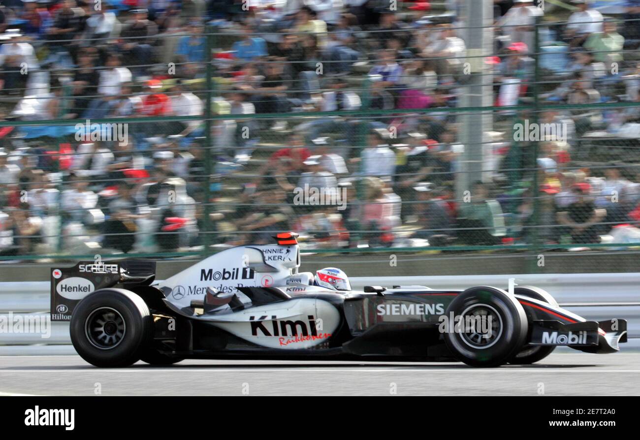Starting grid from behind hi-res stock photography and images - Alamy