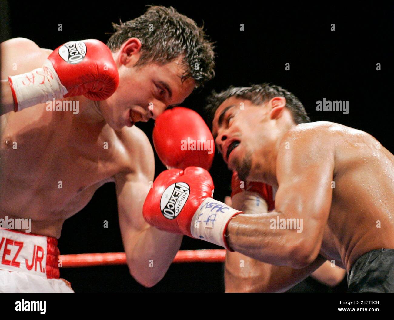 Julio cesar chavez jr mexico hi-res stock photography and images - Alamy